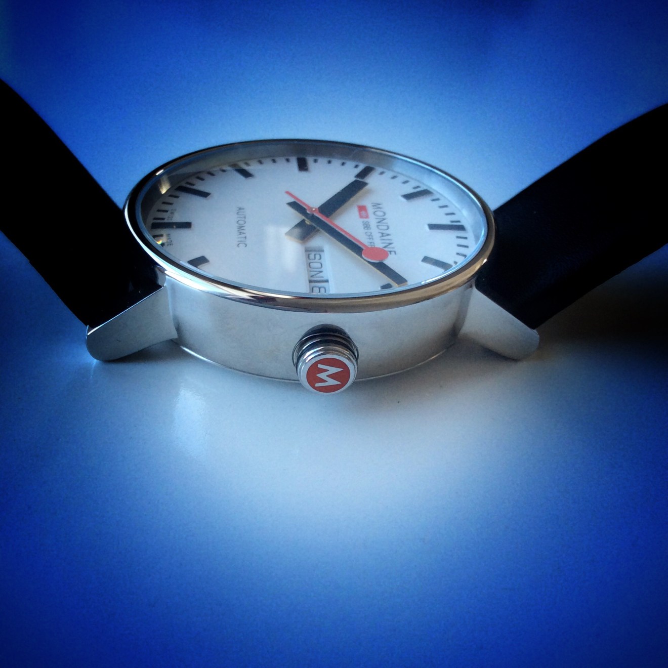 Watch Review: Mondaine Automatic SBB CFF FFS Railroad Watch Evo Big ...