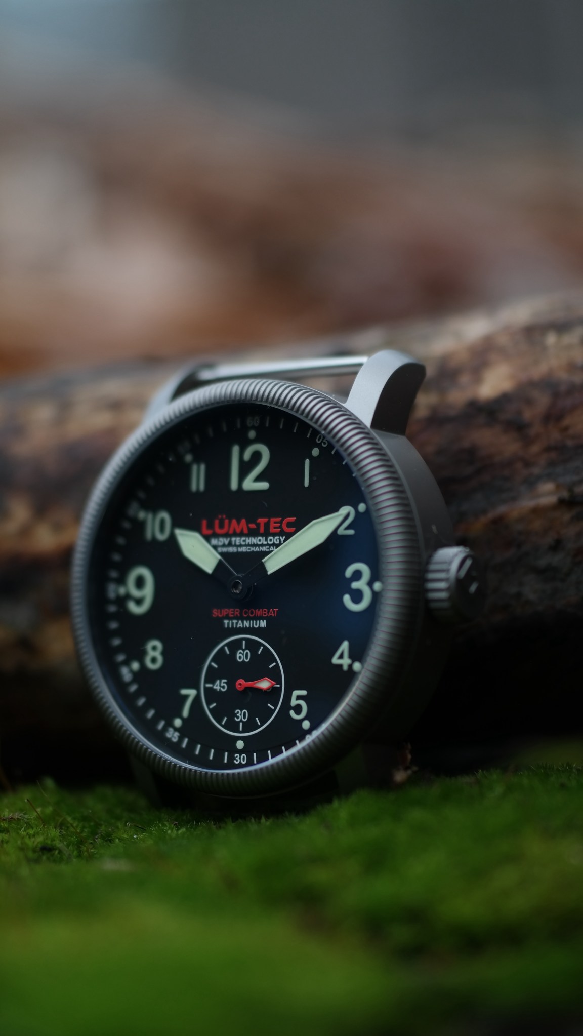 Watch Review: LumTec Super Combat B2 – Time to Blog Watches