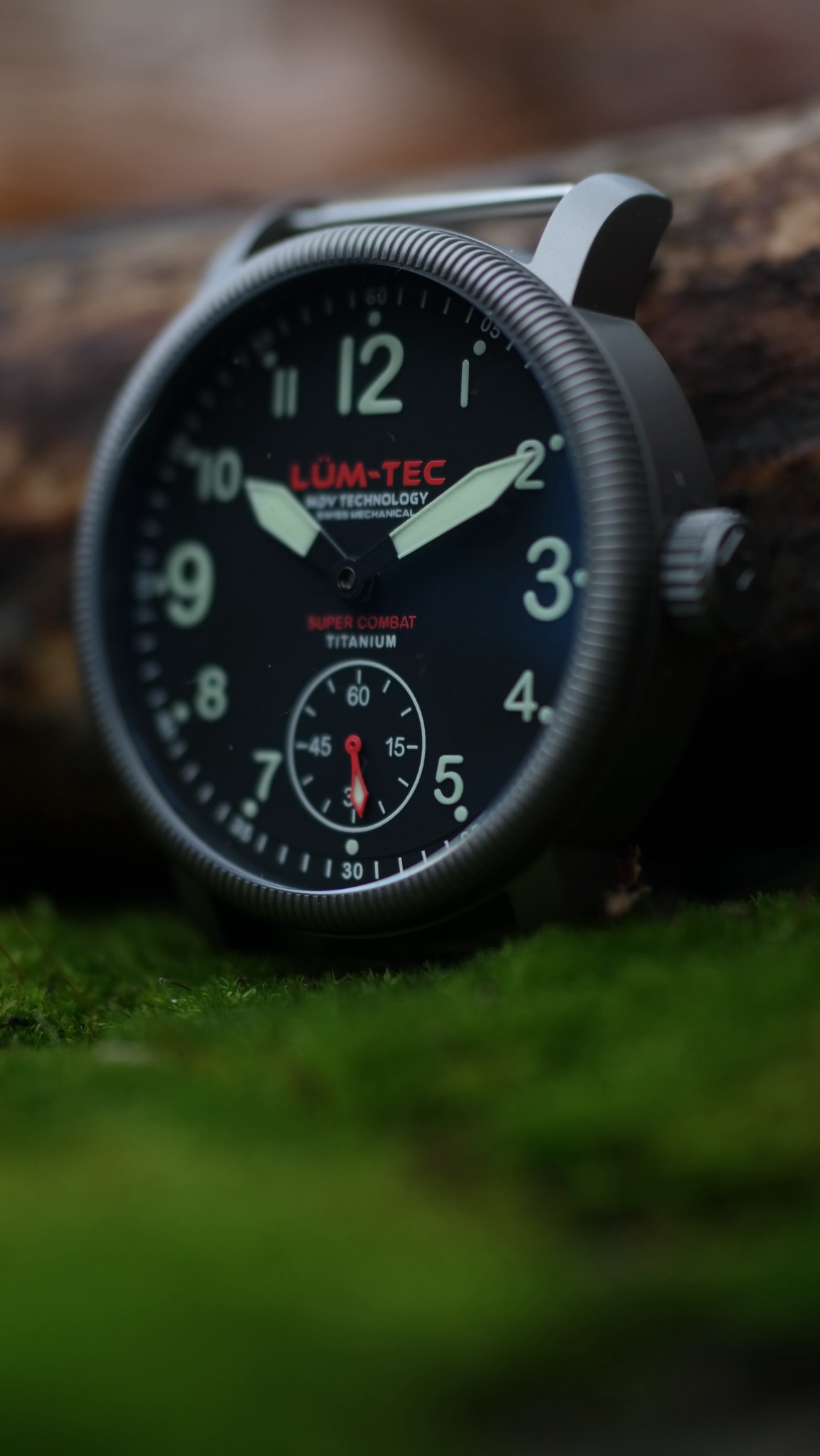 Watch Review: LumTec Super Combat B2 – Time to Blog Watches